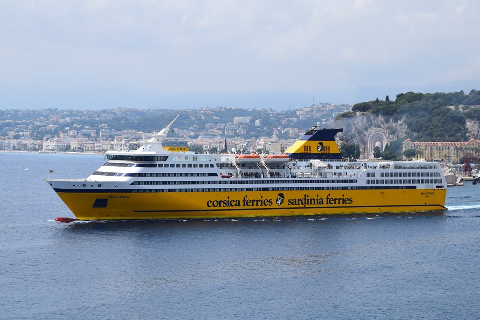No.1508 Mega Express launched 2000 | The World's Passenger Ships