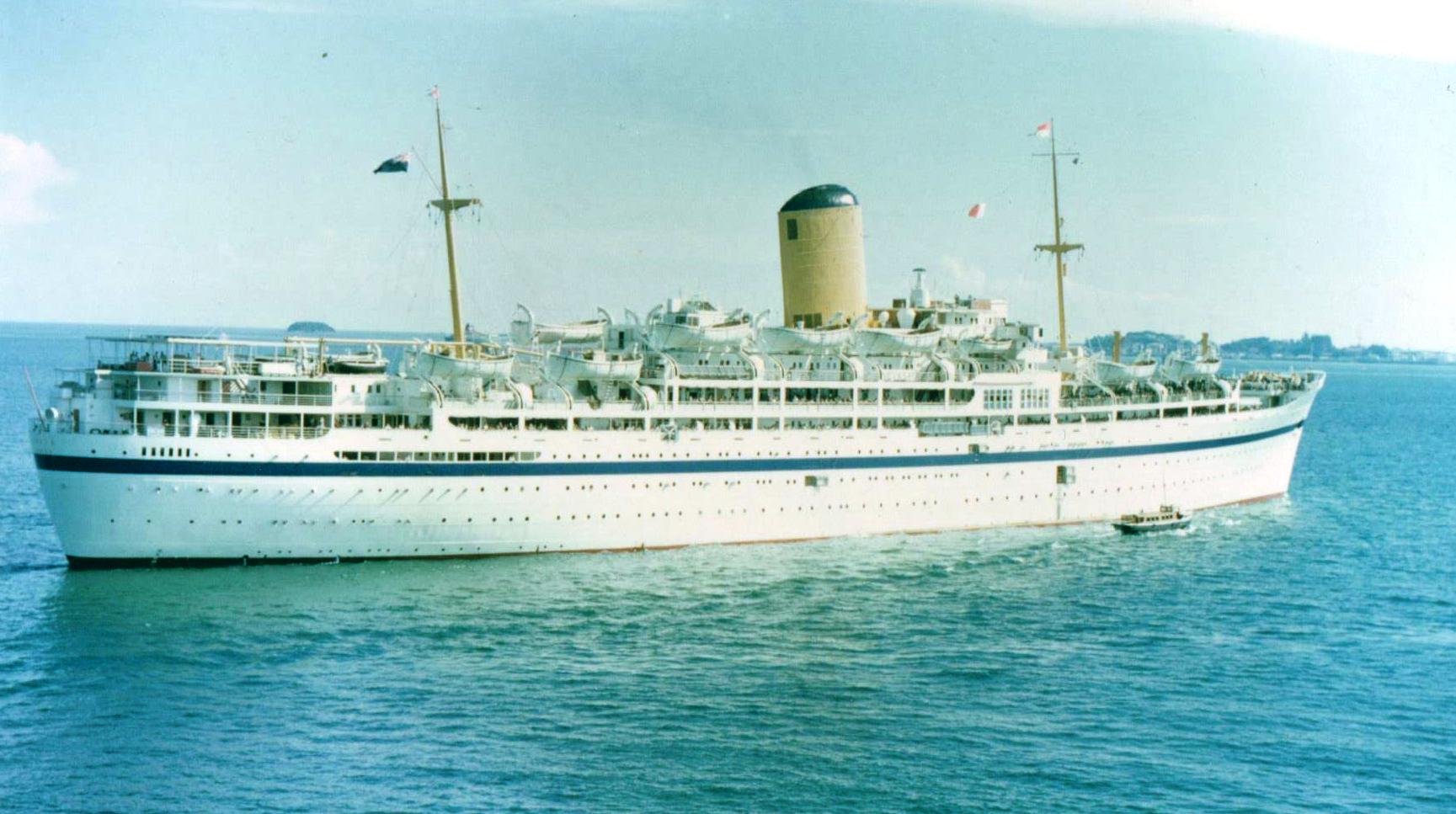 No.880 Nevasa launched in 1955 | The World's Passenger Ships