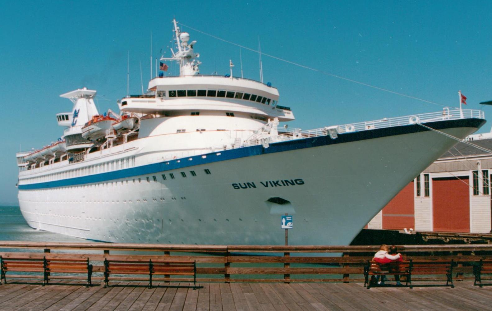 No.988 Sun Viking launched in 1971 | The World's Passenger Ships
