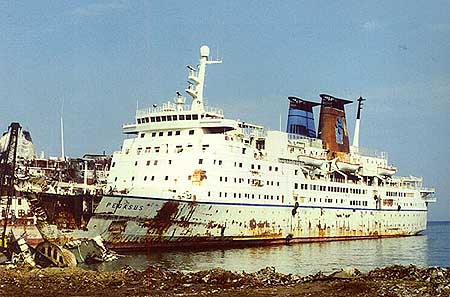 No.1039 Svea Corona launched in 1974 | The World's Passenger Ships