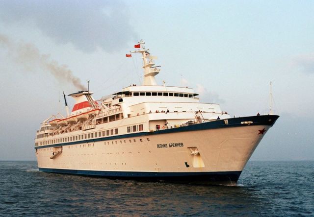 No.1064 Kareliya launched in 1976 | The World's Passenger Ships