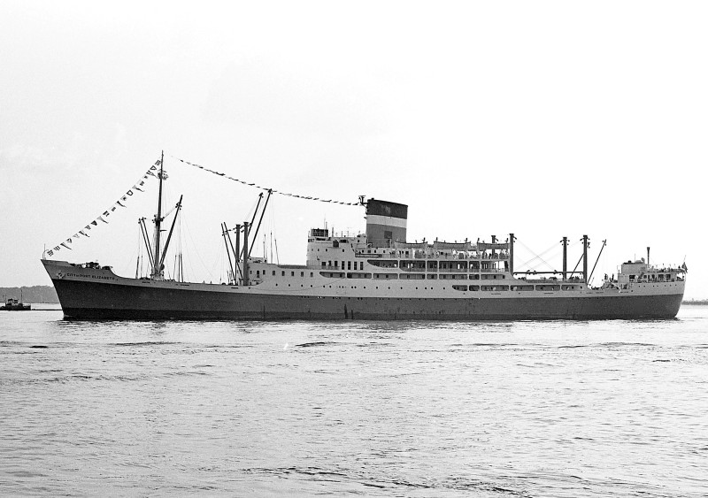 No.840 City of Port Elizabeth launched in 1952 | The World's Passenger ...
