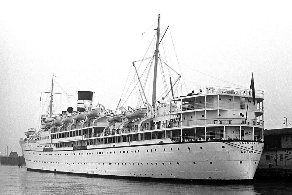 No.594 Devonshire launched in 1938 | The World's Passenger Ships