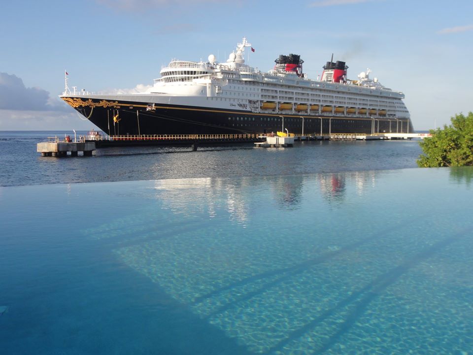 No.1458 Disney Wonder launched 1998 | The World's Passenger Ships