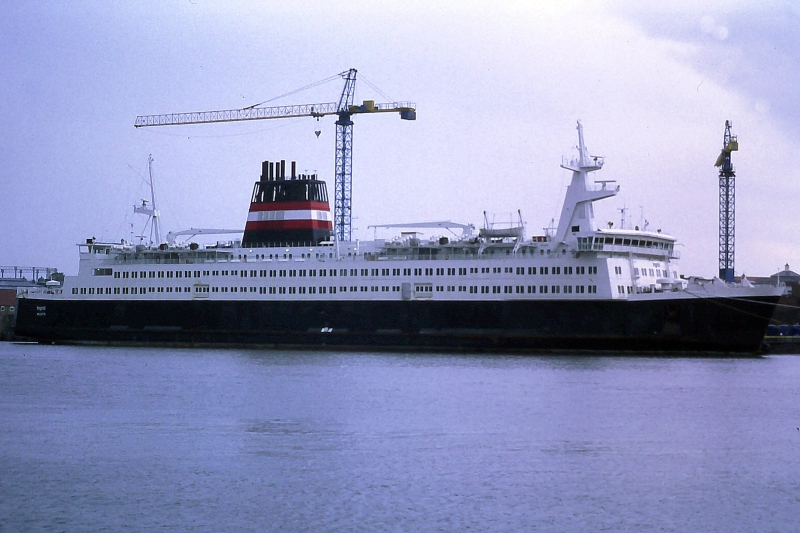 No.1105 Dronning Ingrid launched in 1980 | The World's Passenger Ships
