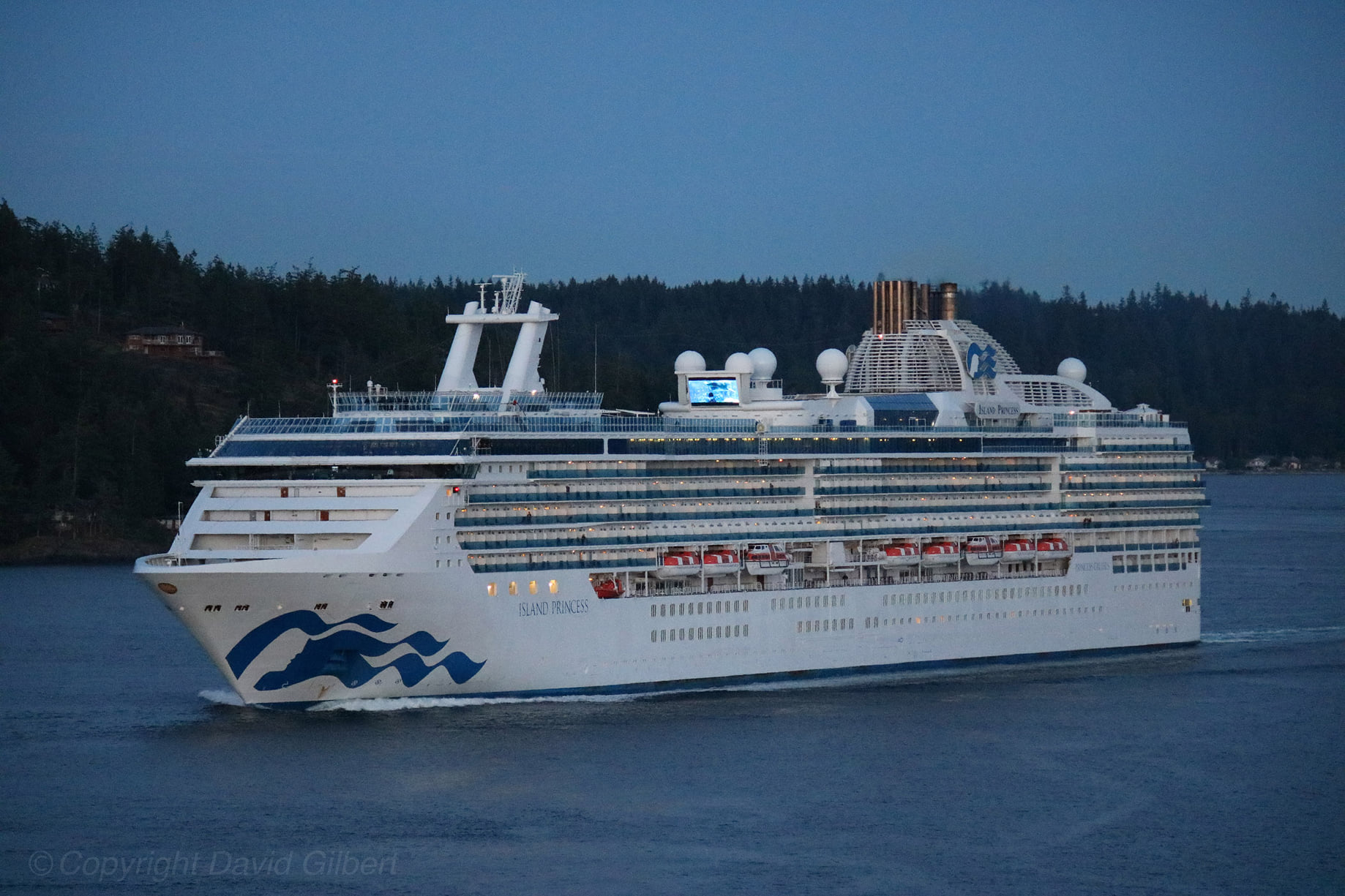 No.1593 Island Princess launched in 2002 | The World's Passenger Ships