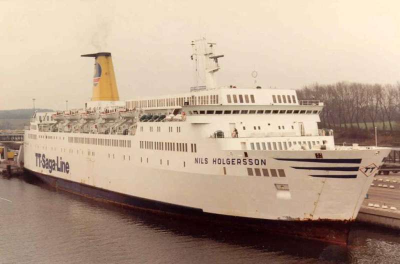 No.1051 Nils Holgersson launched in 1974 | The World's Passenger Ships