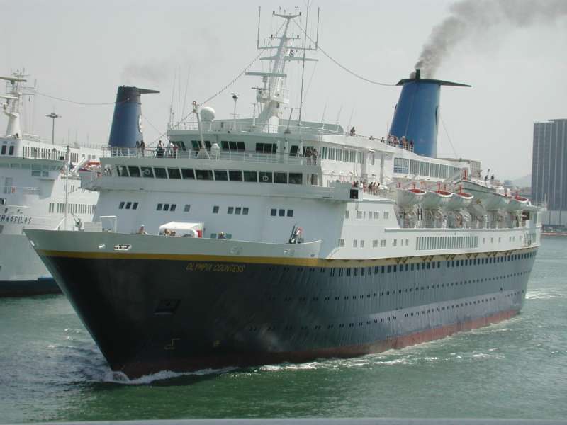 No.1042 Cunard Countess launched in 1974 | The World's Passenger Ships