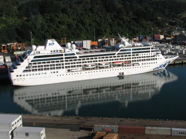 No.1481 R Three launched in 1999 | The World's Passenger Ships