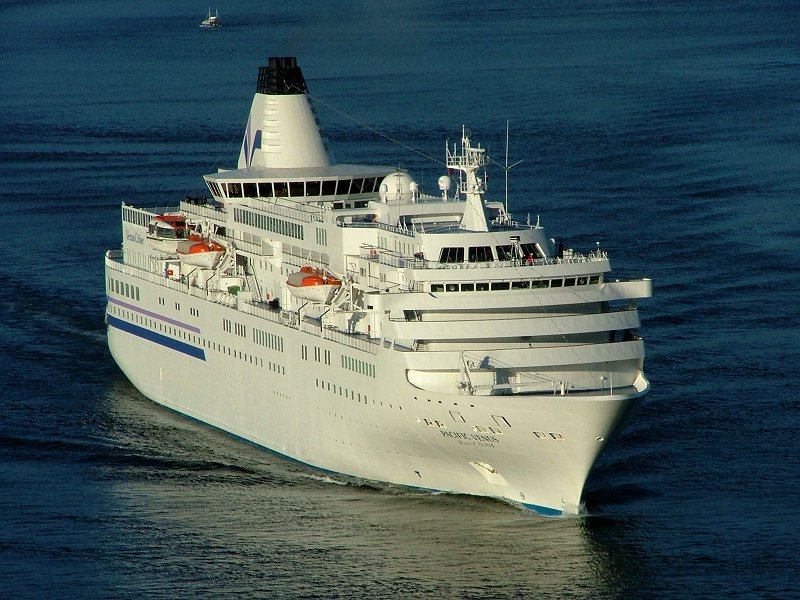 No.1441 Pacific Venus launched in 1997 | The World's Passenger Ships