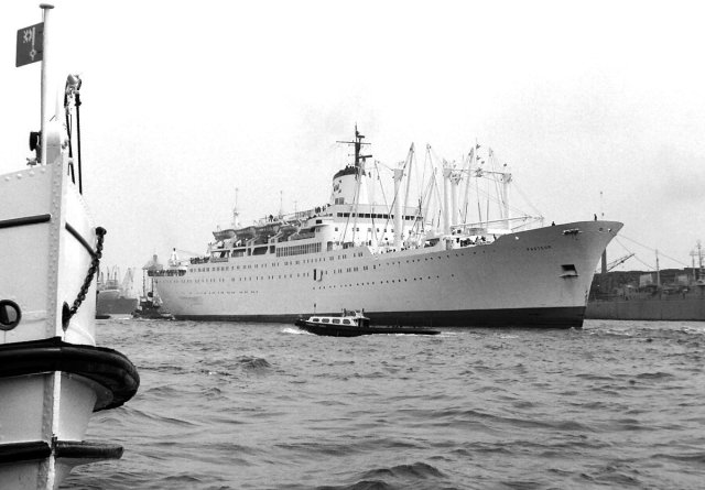 No.947 Pasteur launched in 1966 | The World's Passenger Ships