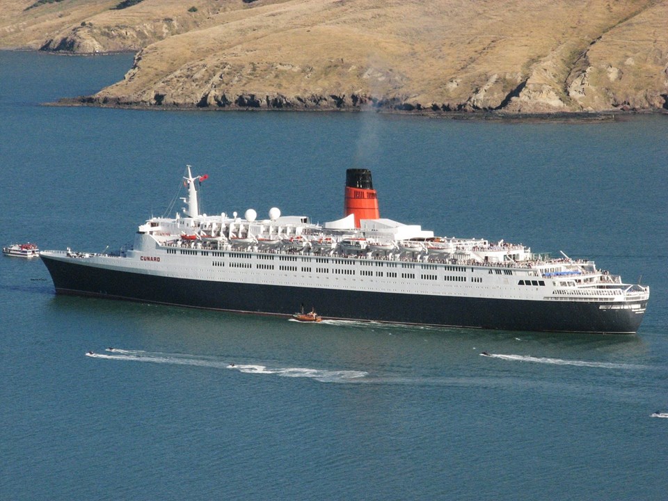 qe2-wac-1 | The World's Passenger Ships