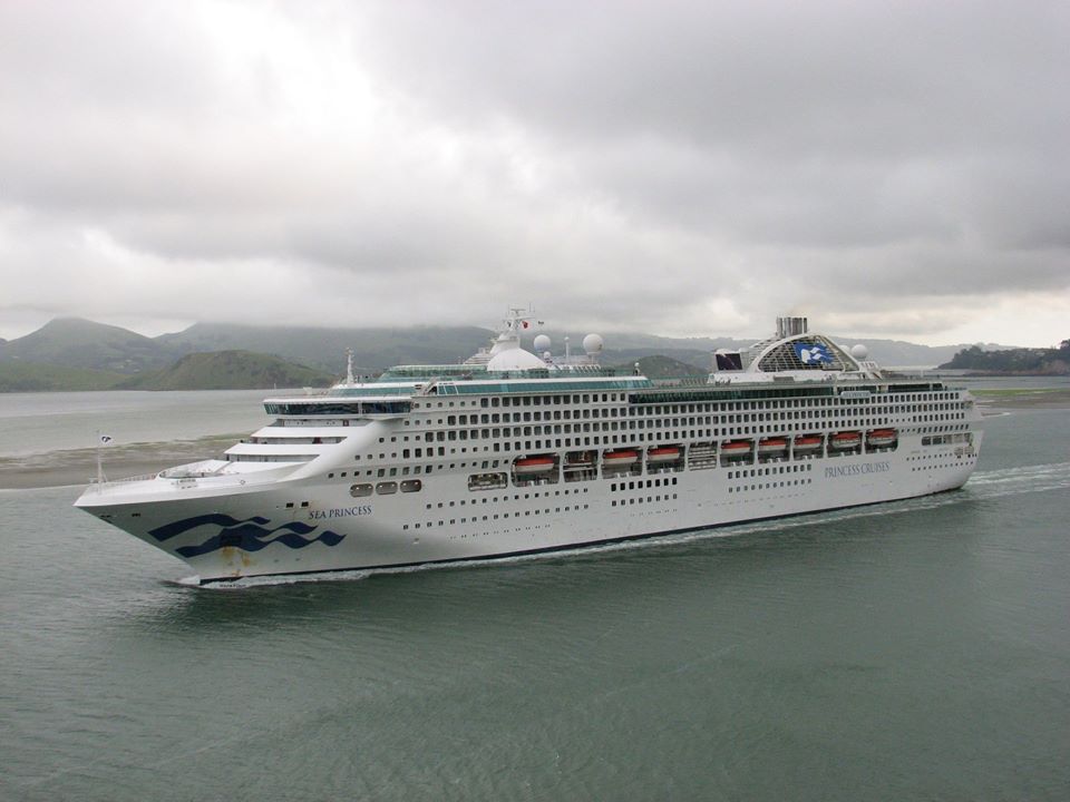 No.1450 Sea Princess launched 1998 | The World's Passenger Ships