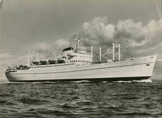 No.805 Neptunia launched in 1950 | The World's Passenger Ships