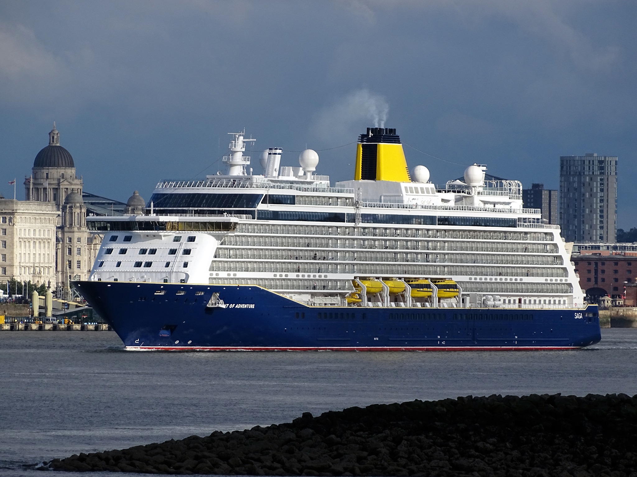 No.1975 Spirit of Adventure floated out 24 Jul 2020 | The World's ...