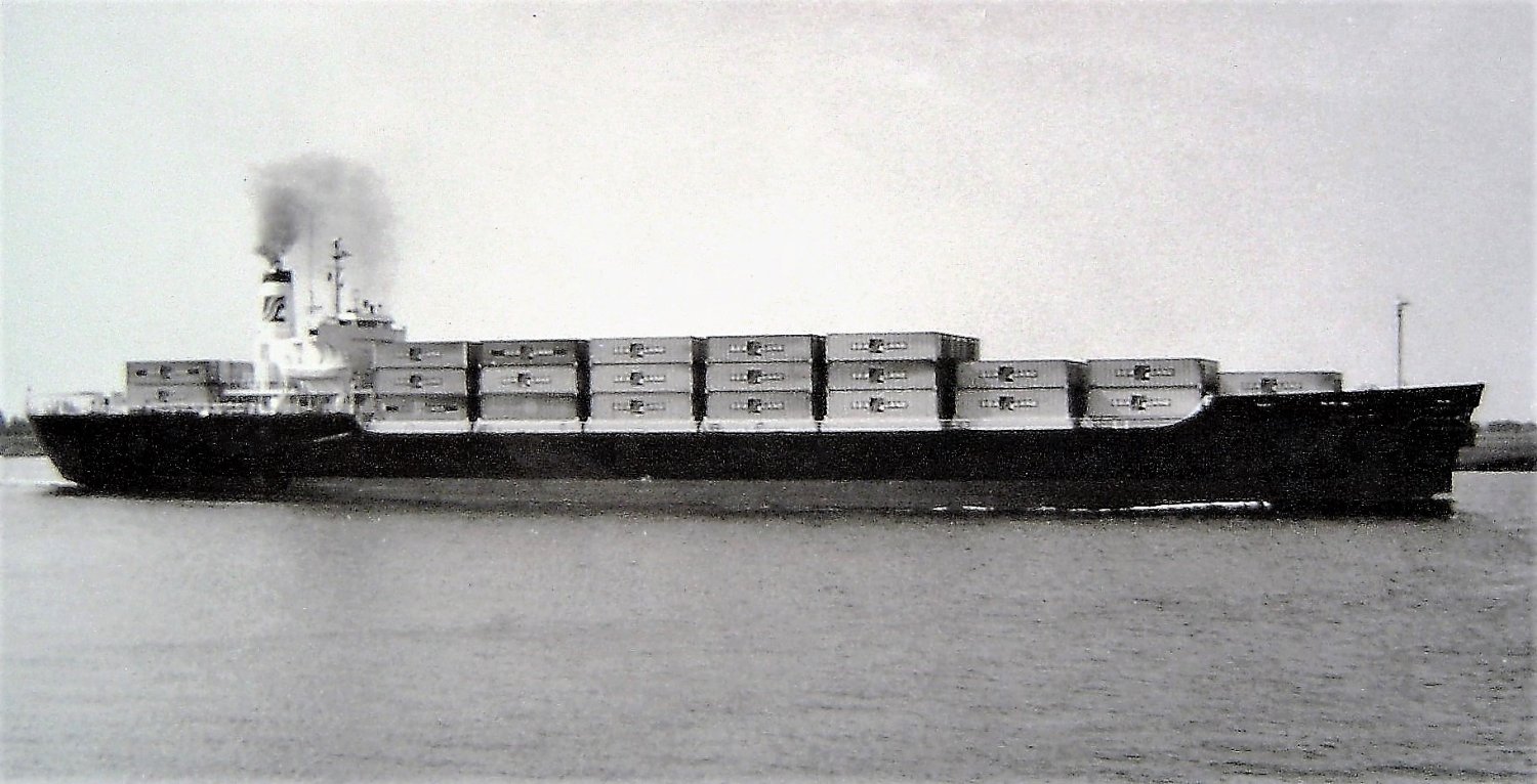 092214310 | The World's Passenger Ships