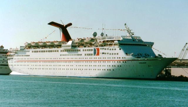 No.1158 Holiday launched in 1983 | The World's Passenger Ships