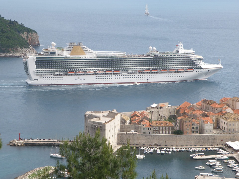 No.1757 Azura launched in 2009 | The World's Passenger Ships