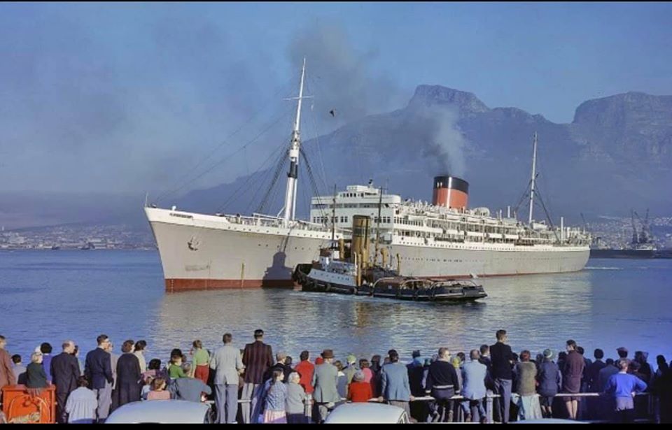 No.433 Carnarvon Castle launched in 1926 | The World's Passenger Ships