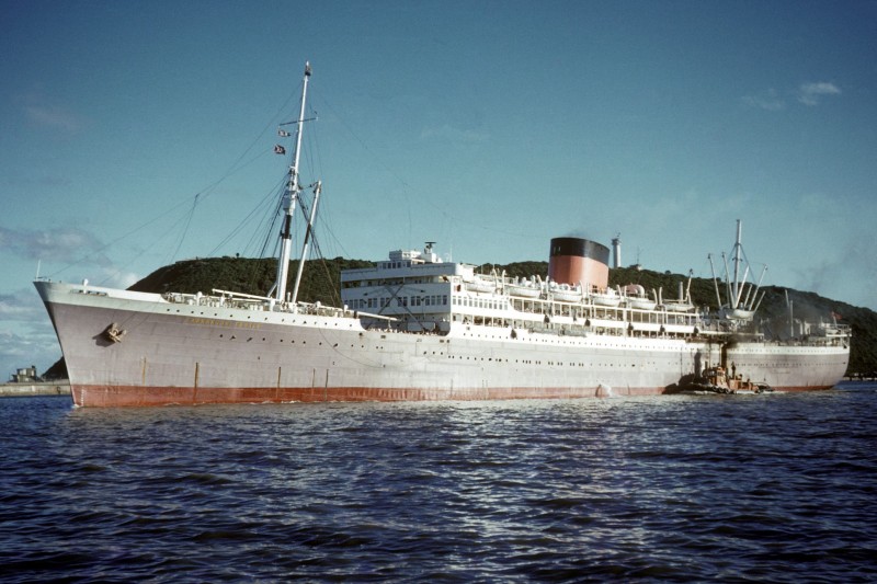 No.433 Carnarvon Castle launched in 1926 | The World's Passenger Ships