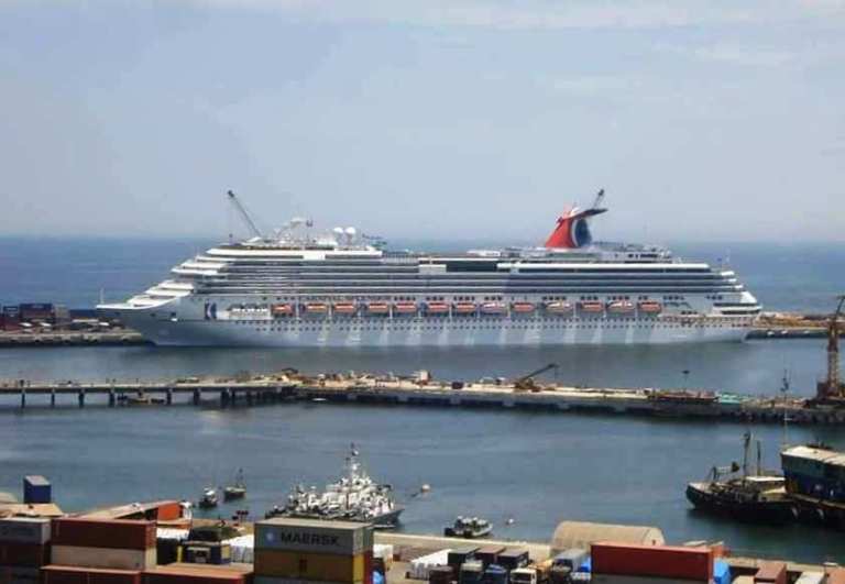 No.1710 Carnival Splendor launched in 2007 | The World's Passenger Ships