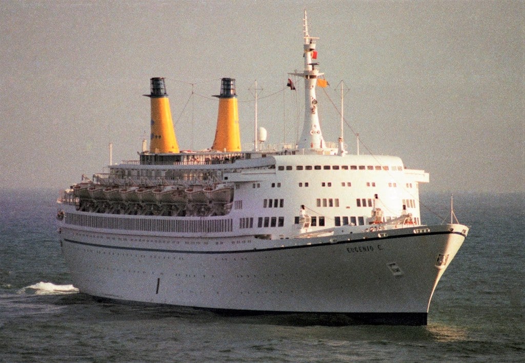 No.937 Eugenio C launched 21 Nov 1964 | The World's Passenger Ships