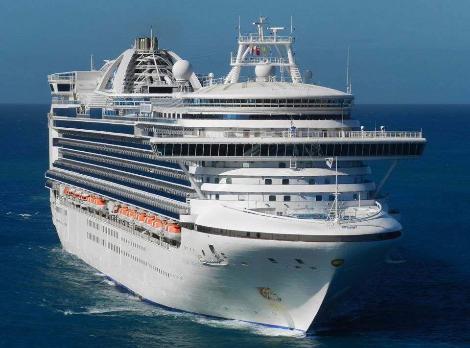 No.1664 Crown Princess floated out 2005 | The World's Passenger Ships