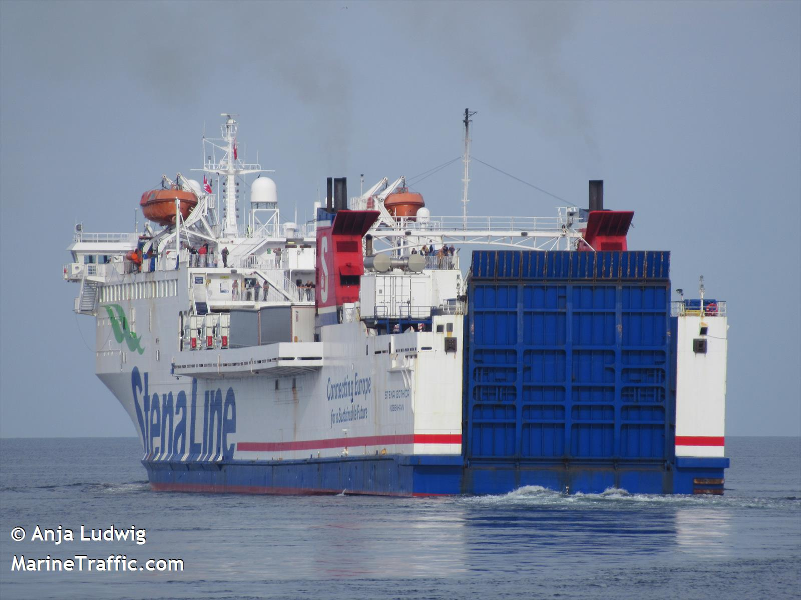 No.1138 Lucky Rider launched in 1981 | The World's Passenger Ships