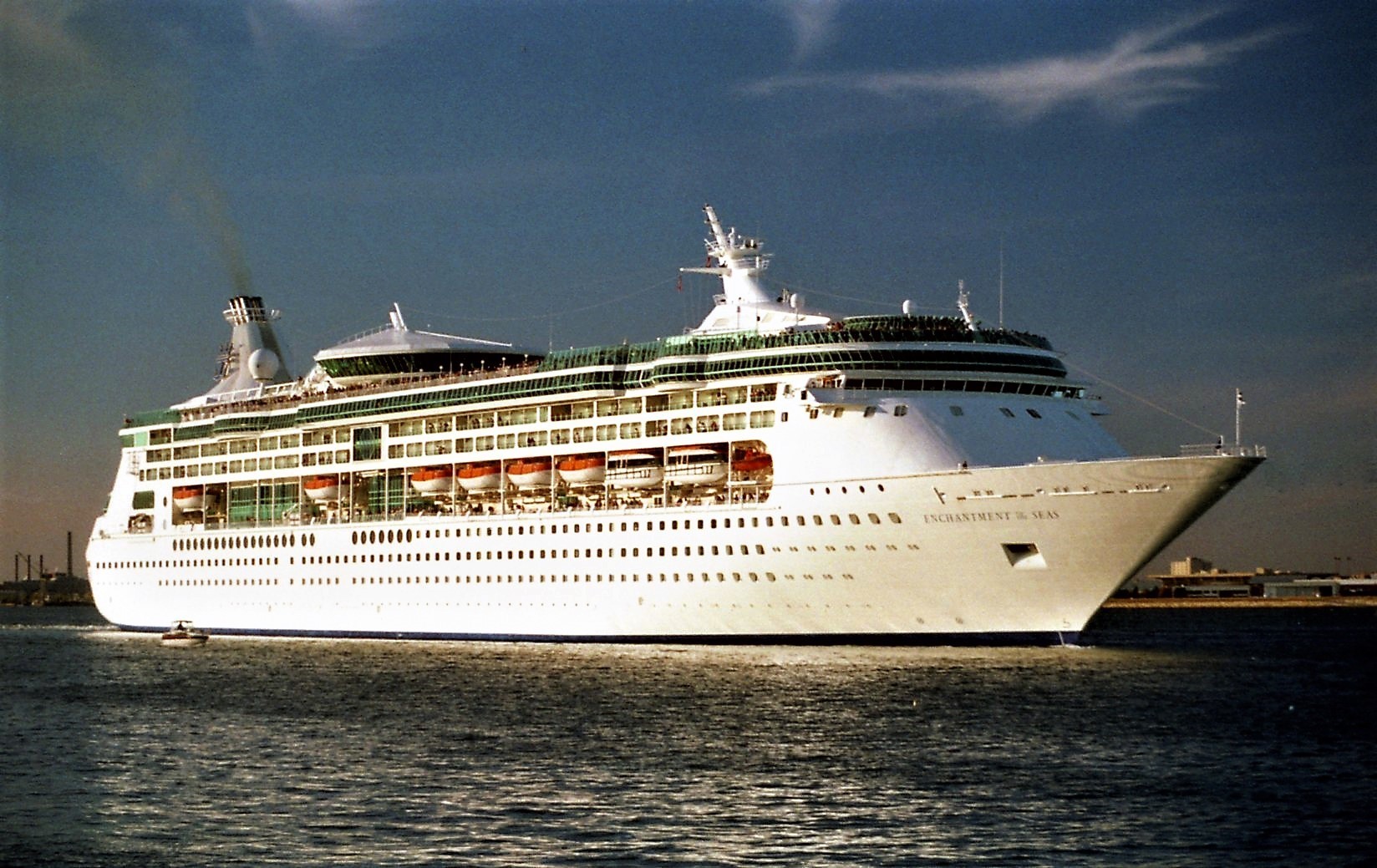 No.1418 Enchantment of the Seas floated out 20 Nov 1996 | The World's ...