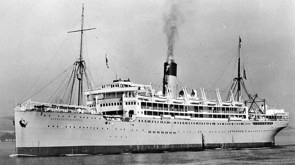 No.220 Llanstephan Castle launched in 1913 | The World's Passenger Ships