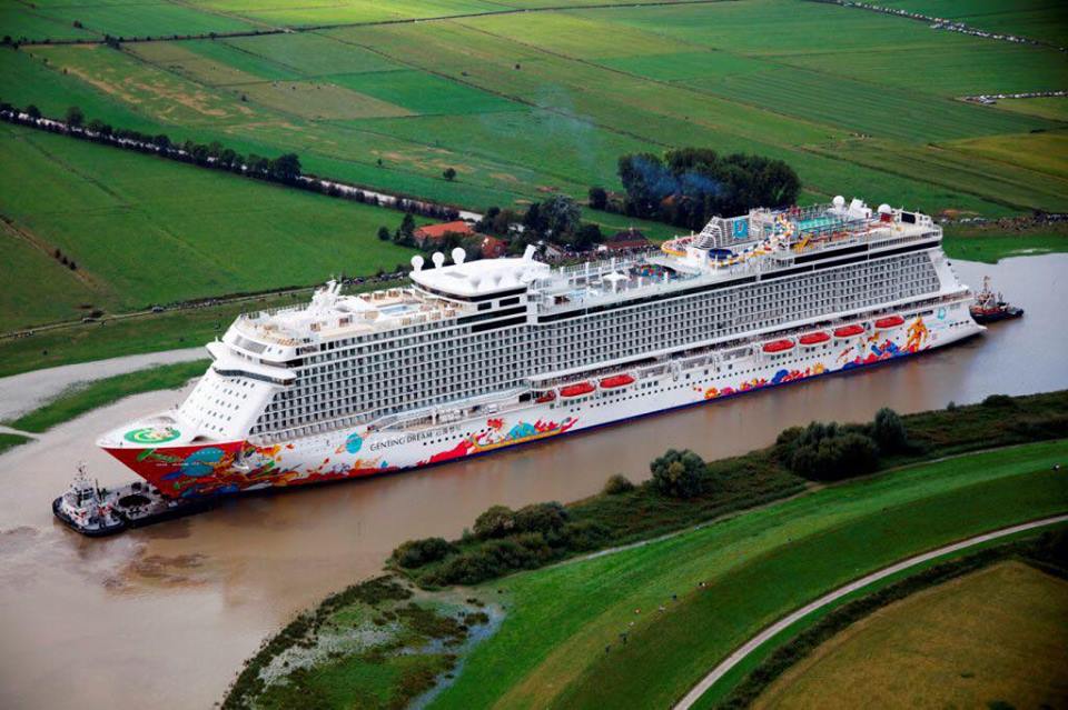 No.1878 Genting Dream floated out in 2016 | The World's Passenger Ships