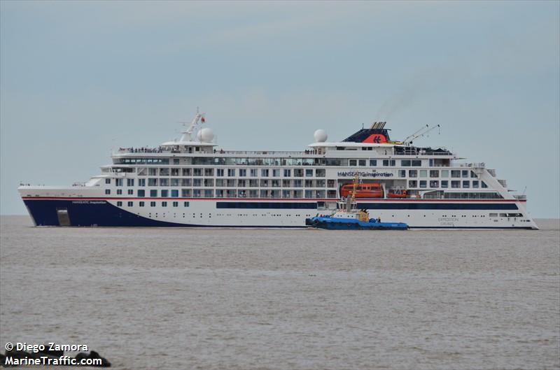 No.1938 Hanseatic Inspiration floated out 9 Feb 2019 | The World's ...