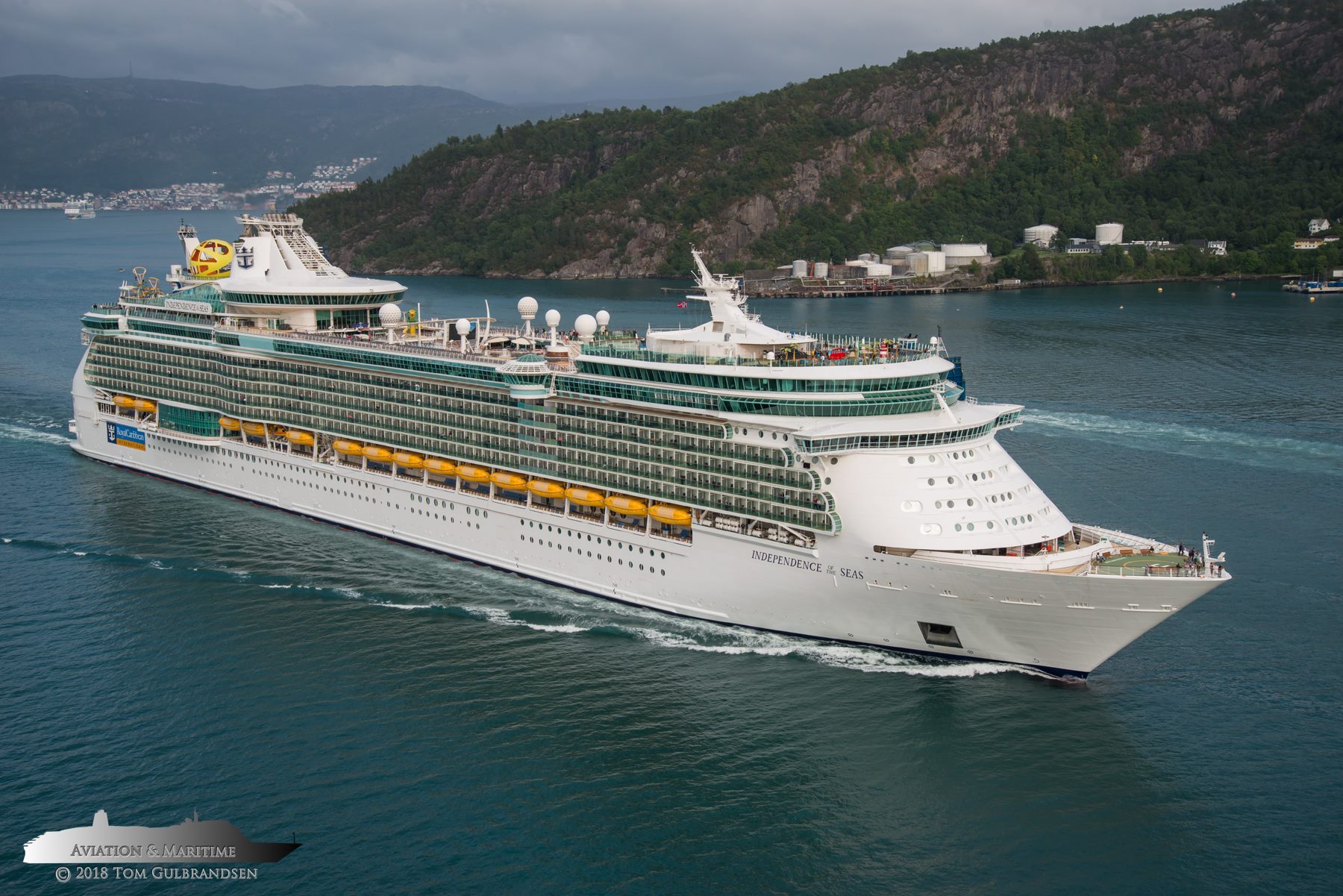 No.1717 Independence of the Seas launched in 2007 | The World's ...