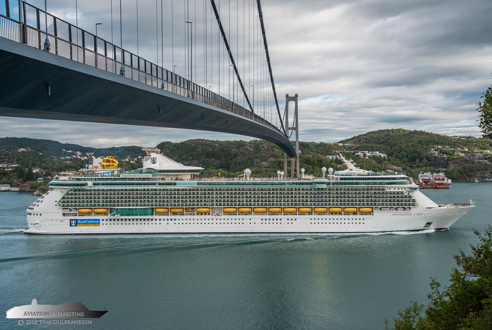 No.1717 Independence of the Seas launched in 2007 | The World's ...