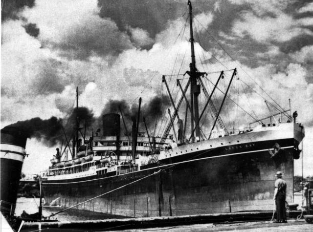 No.330 Largs Bay launched in 1921 | The World's Passenger Ships