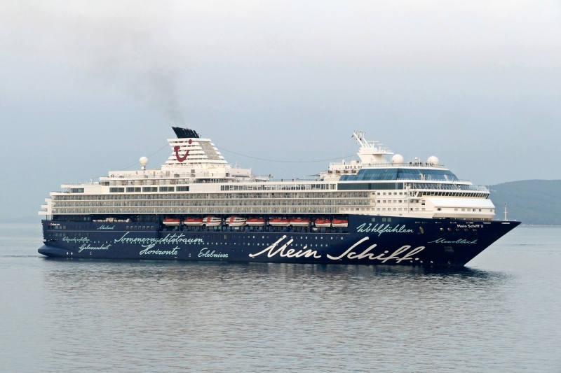 No.1435 Mercury launched in 1997 | The World's Passenger Ships