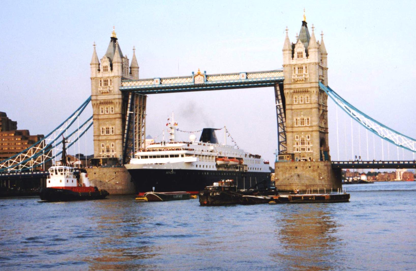 No.1362 Minerva launched in 1995 | The World's Passenger Ships