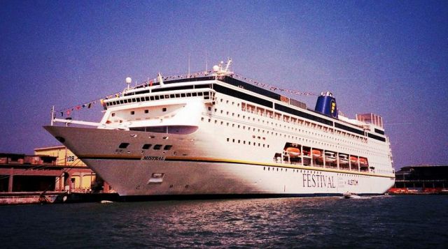 No.1424 Mistral launched in 1999 | The World's Passenger Ships