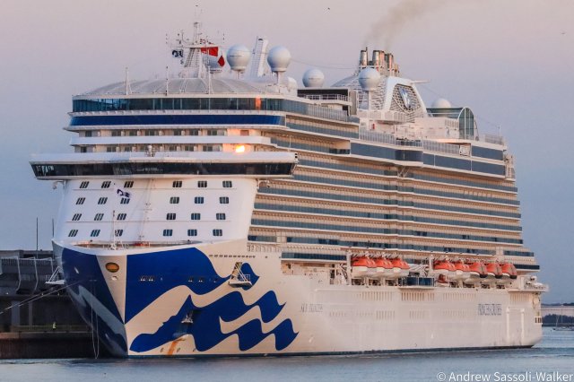 No.1939 Sky Princess floated out 14 Feb 2019 | The World's Passenger Ships