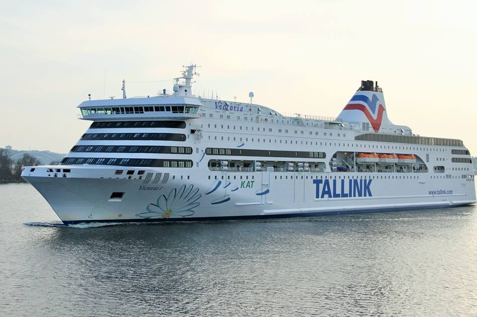 No.1624 Victoria 1 launched in 2003 | The World's Passenger Ships