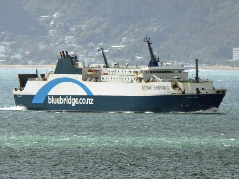 No.1163 Santa Regina launched in 1984 | The World's Passenger Ships
