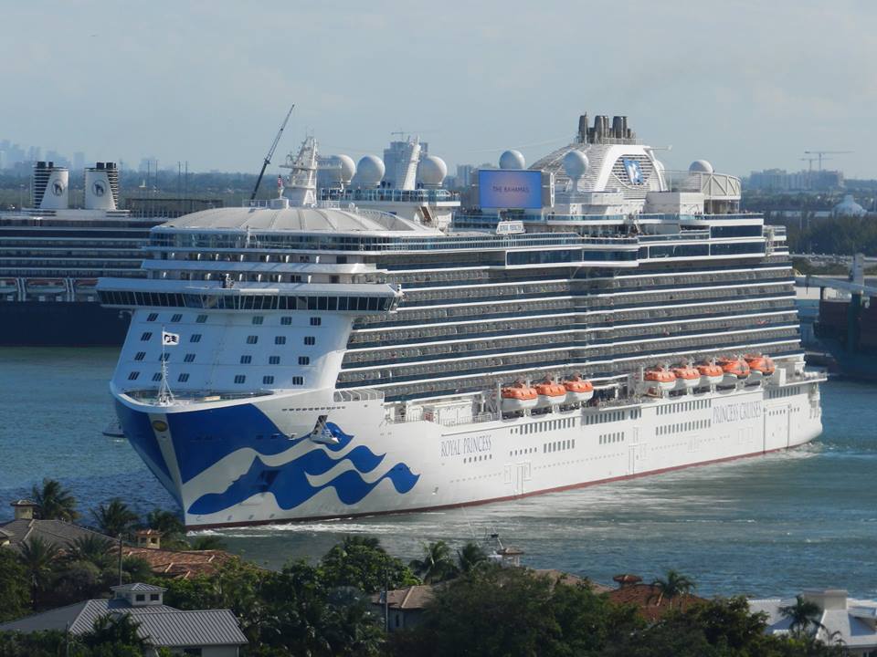 No.1825 Royal Princess launched in 2012 | The World's Passenger Ships