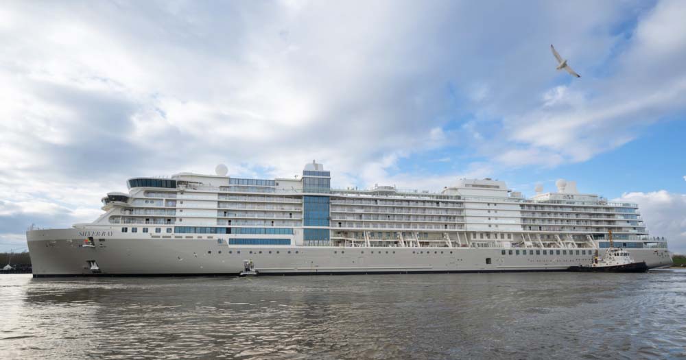 No.2076 Silver Ray floated out 25 February 2024 | The World's Passenger ...